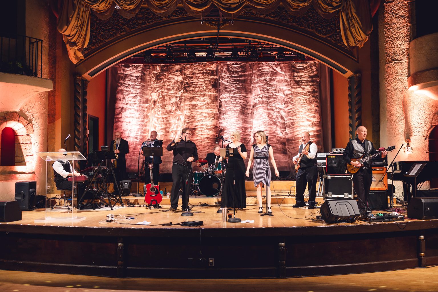 Party With Indy's Chicken Band!